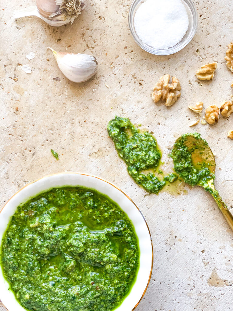 Pesto (df + damn delish) - ariannejones.com